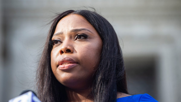 Sen. Katrina Robinson expulsion: What we know – Article Bias Rating ...