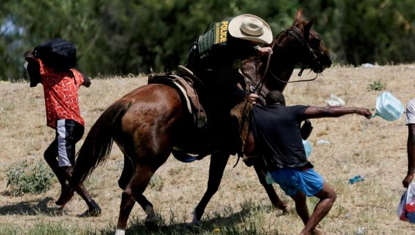 Border Patrol agents did not whip migrants in Del Rio, internal report ...