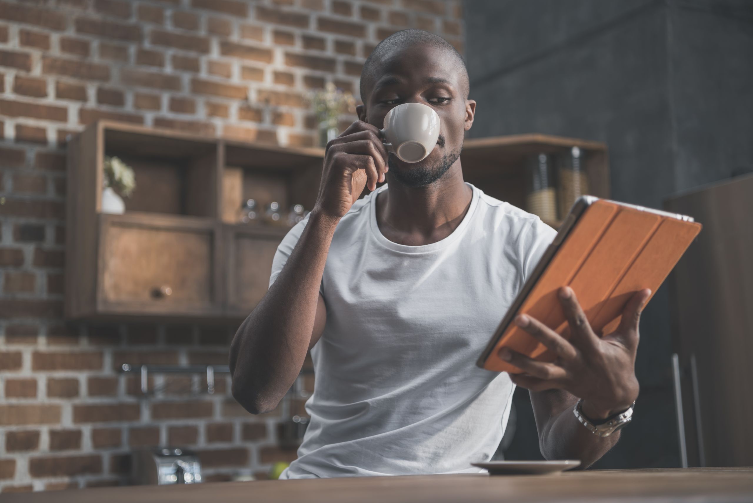 How to Read Your Favorite News Without Visiting the News Source’s Website